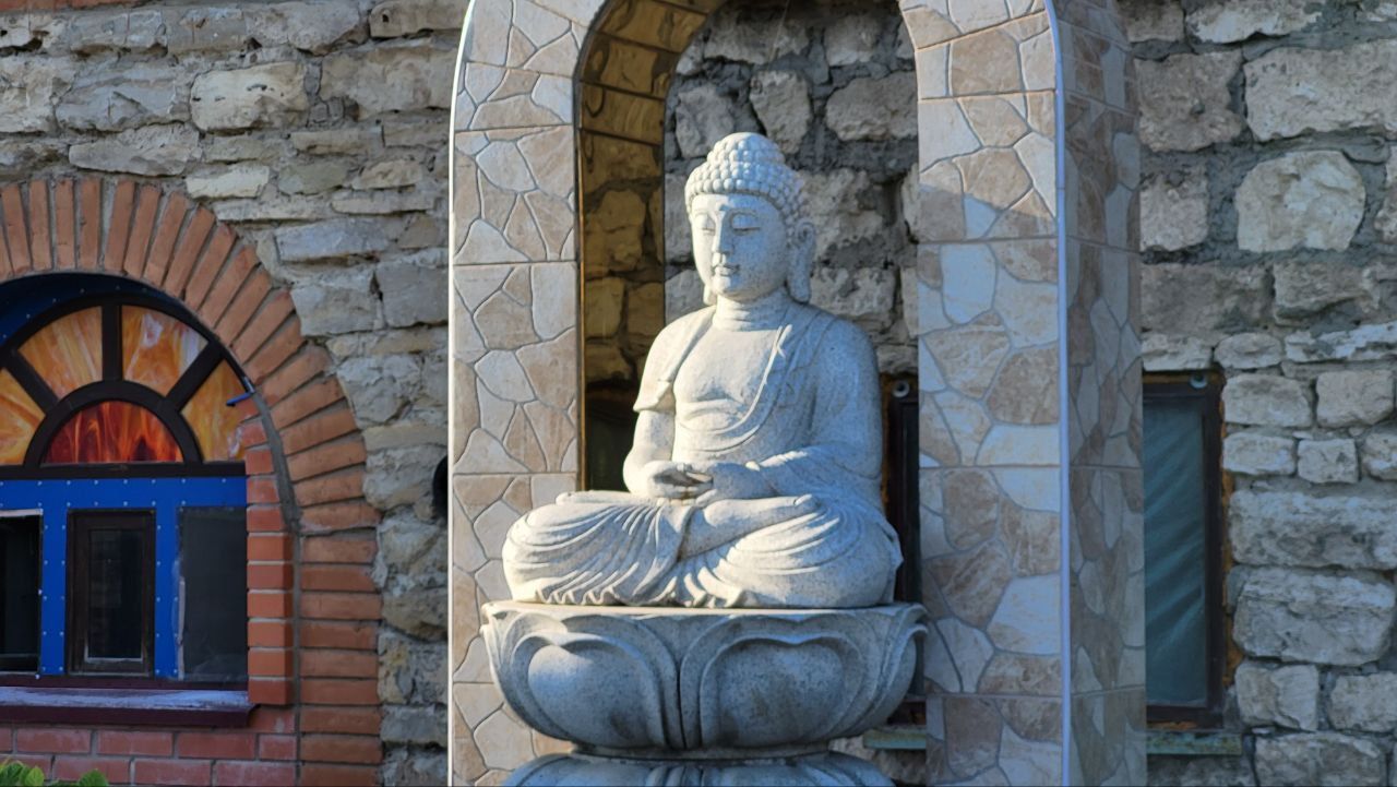 Зурхай на 2 мая: что сегодня сулит встречу с влиятельным человеком