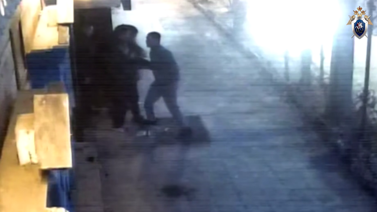 Содержал братьев и сестер. Кем был охранник, погибший от руки пьяного ...